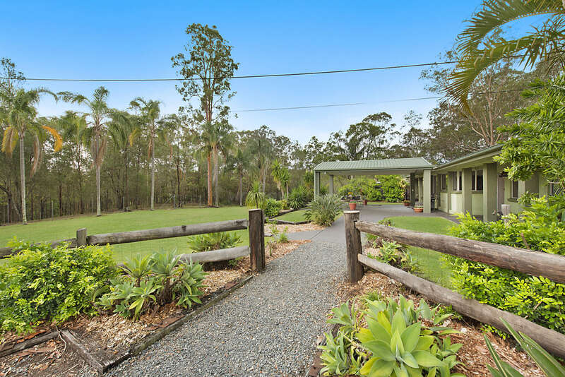 Come and stay at our bush retreat surrounded by nature near Brisbane ...