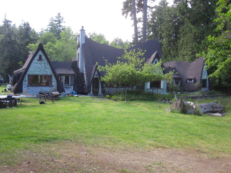 Join me at my cottage, surrounded by old forested park land and miles ...