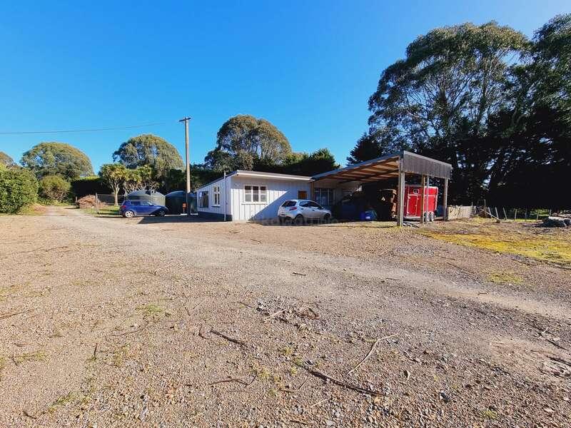 Small cosy farm near Wellington, New Zealand