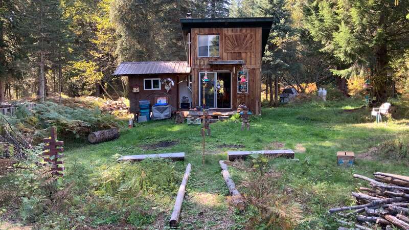 Retreat and join us for building projects in the Slocan Valley, BC, Canada