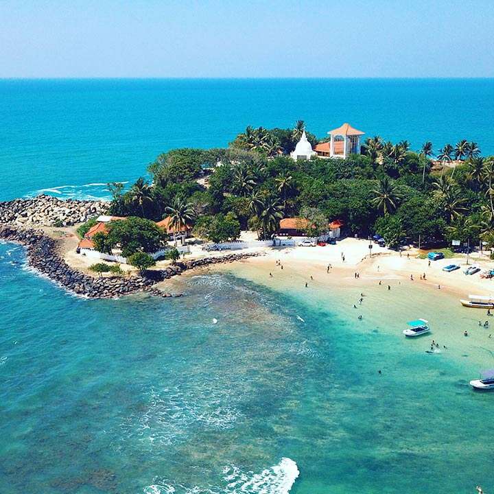 Participate in the setting up of our new initiative at Unawatuna, Sri Lanka