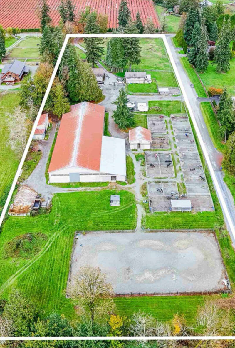 Join our family of at our family run equine farm in Langley BC, Canada