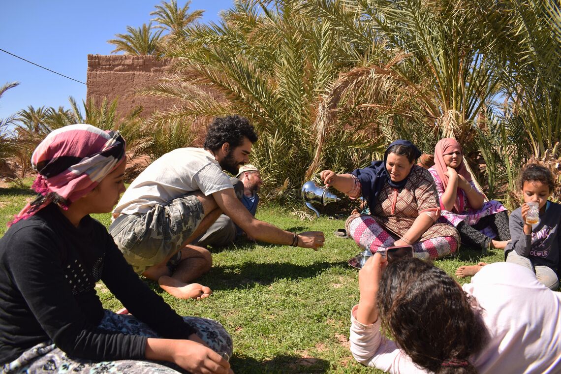 How to learn a language fast while traveling & volunteering