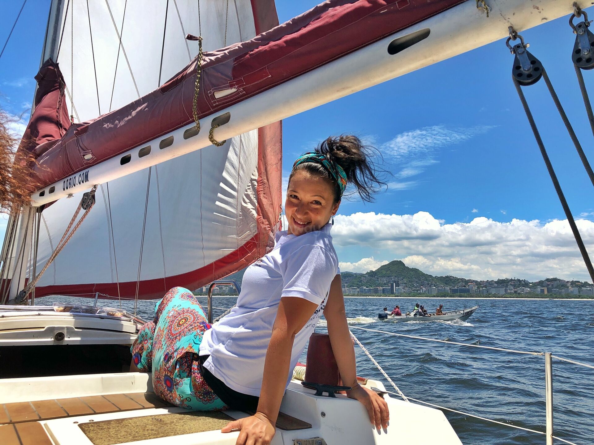 Volunteering & Working Opportunities: Crew / sail around the world for free