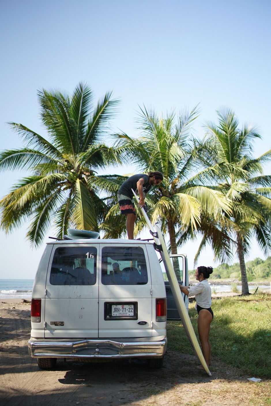 Surf's Up! The Ultimate Guide to Riding Waves with Workaway