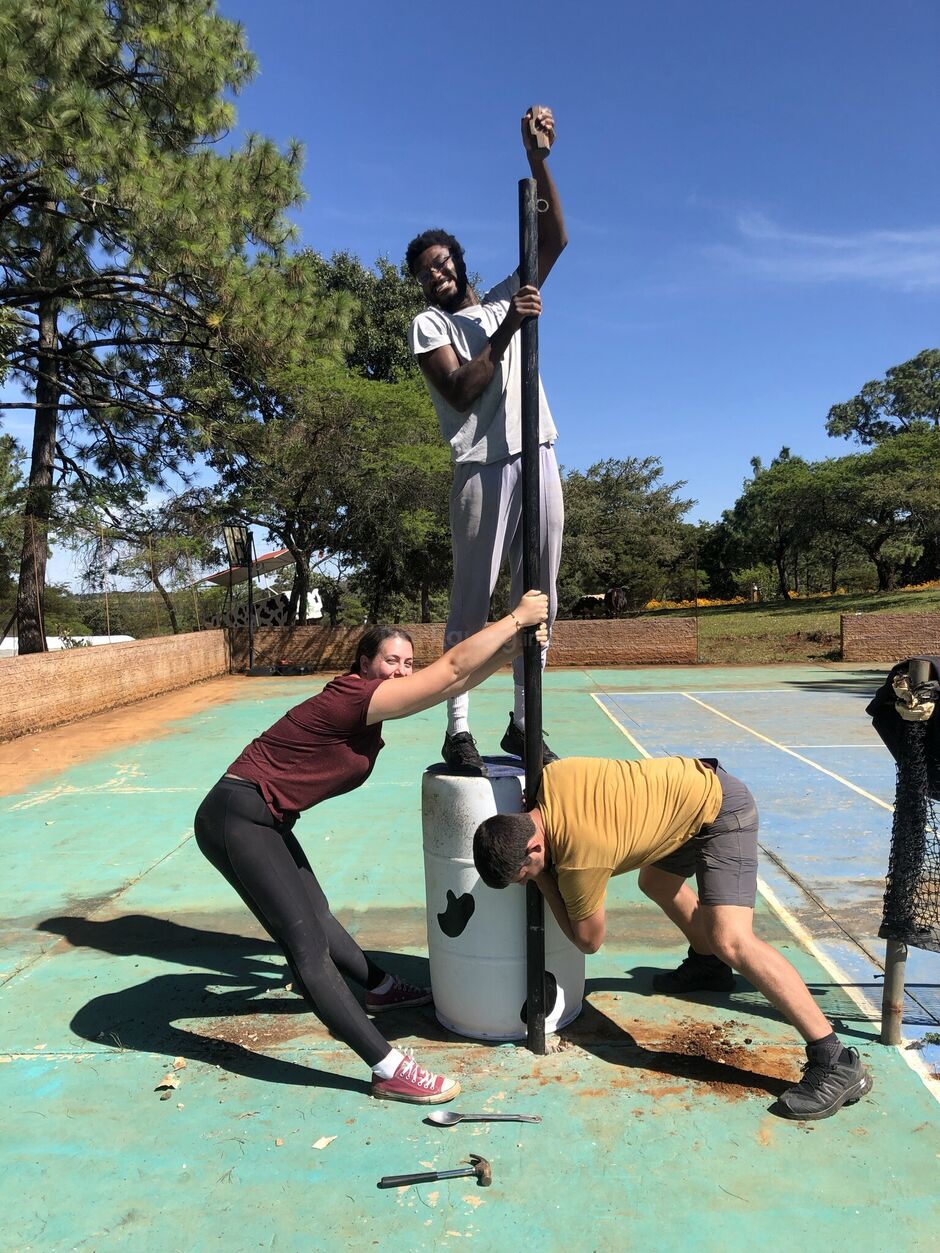 How to Avoid the White Saviour Complex when Volunteering