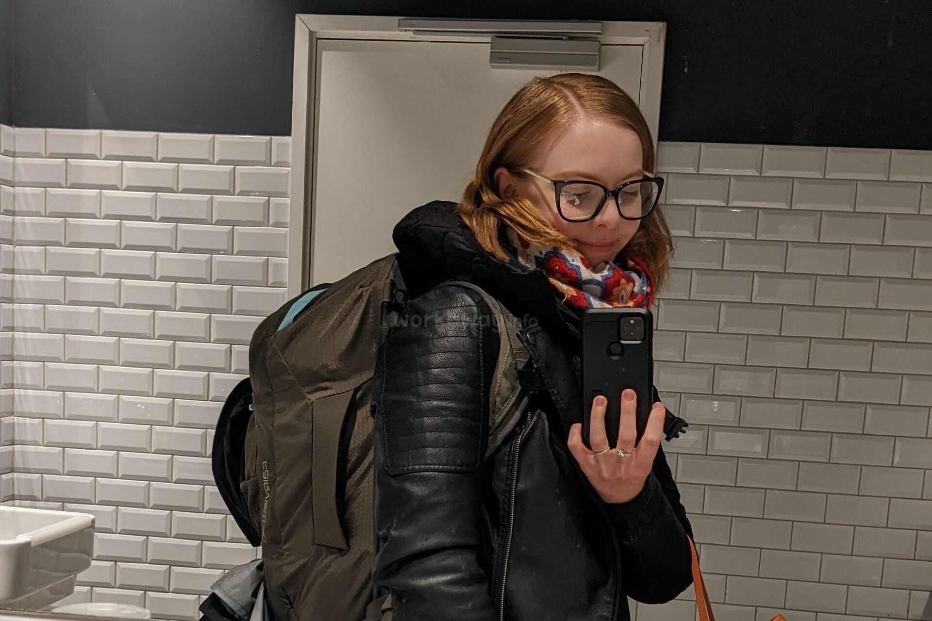 How To Travel Light Long Term: 20 Tips + Packing Checklist